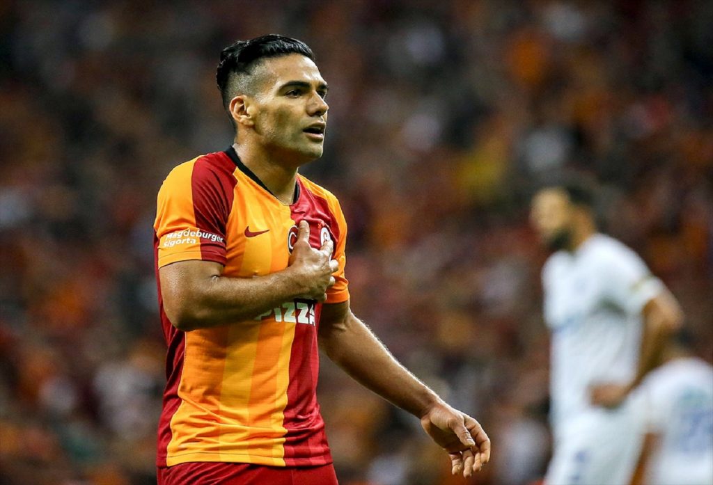 Falcao aceptó reducción salarial y continuará en el GalatasarayConexión ...