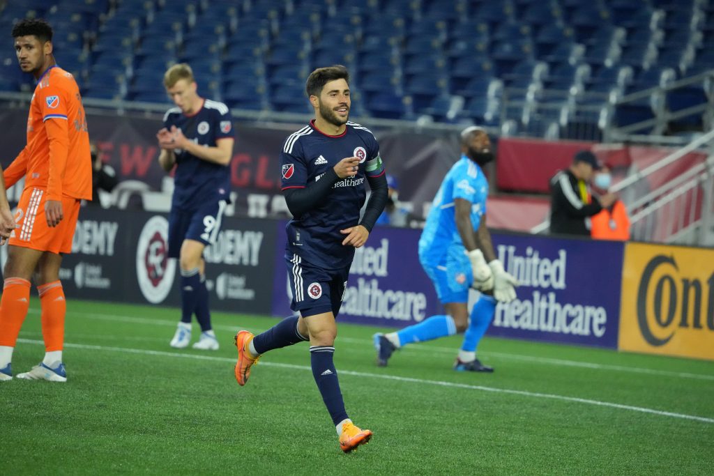 Carles Gil, el español que lidera al New England RevolutionConexión ...