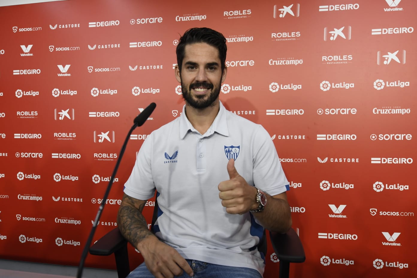 Isco fue presentado con el Sevilla - Conexión DeportivaConexión Deportiva