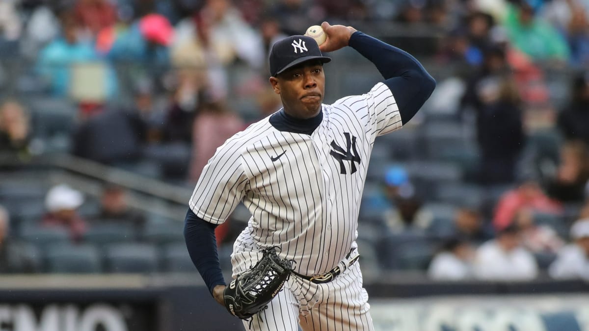 El cerrador Aroldis Chapman firma por una temporada con los ...